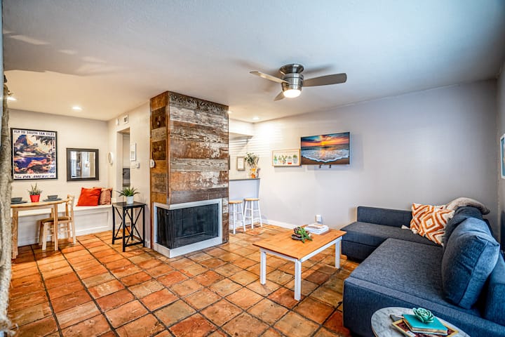 Comfy Condo Sleeps 4 By Downtown Uptown & Oak Lawn - Dallas, TX