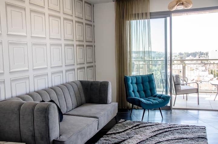 Harmony Spirit. 2 Bedroom. 2 Baths. - Jerusalem