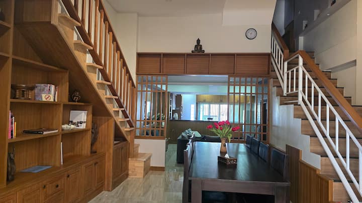 Baan Yindee Townhouse - タイ チェンマイ