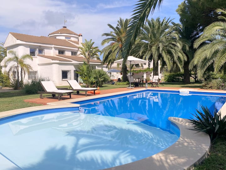 Castle Dea - Home Away From Home - Tarragona