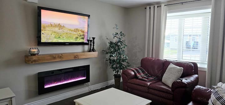 Red House On The Hill - Paradise