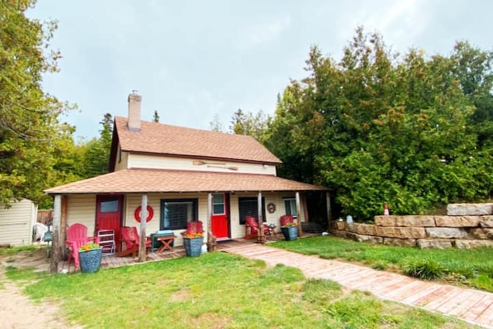 Lakeshore Retreat - Sauble Beach