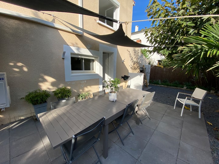 Appartement Jardin Proche Grands Buffets Et Halles - Hotel ibis Narbonne