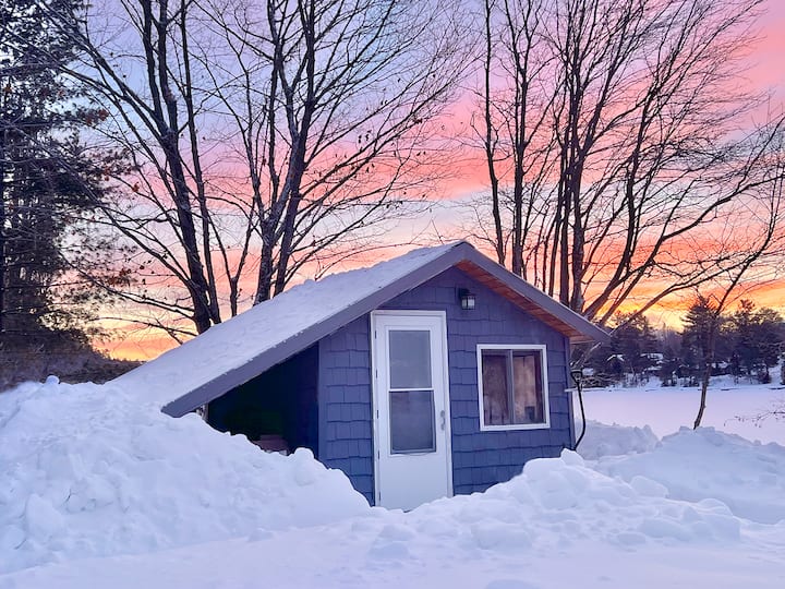 The Artist Cabin At Lac La Belle - Copper Harbor, MI