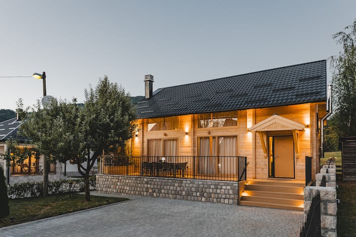 Bjelasica Chalet - Montenegro