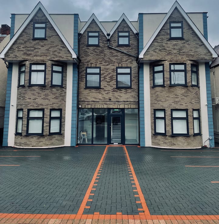 Two Bedroom Apartment, Regal Apart Hotel - Mill Hill