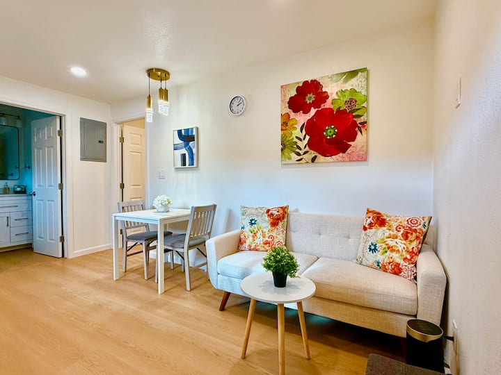 New Cosy Guesthouse +Private Entrance, Own Parking - Cupertino, CA
