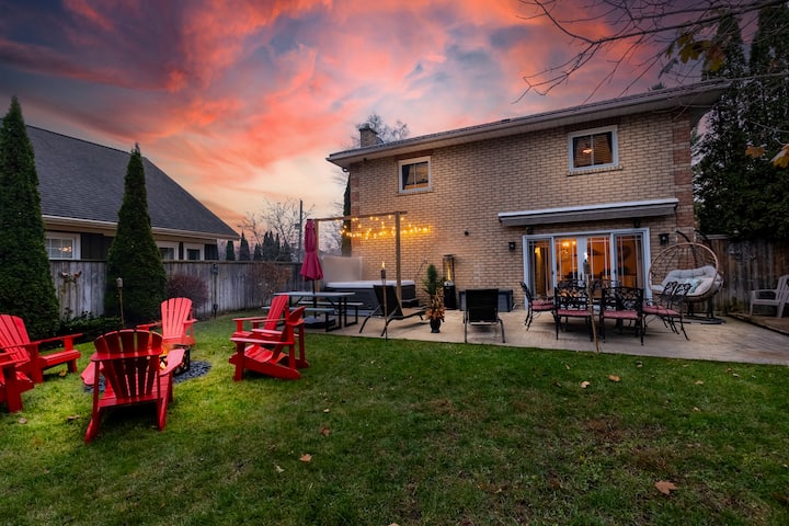 Cali's Wasaga Beach B&b W/ Hot Tub - Wasaga Beach