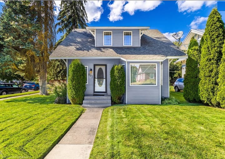 Downtown Charmer; Walk To Lake, Shops And More! - Coeur d'Alene, ID