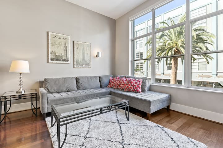 Santana Row Loft Style Condo Facing The Row W View - San Jose, CA