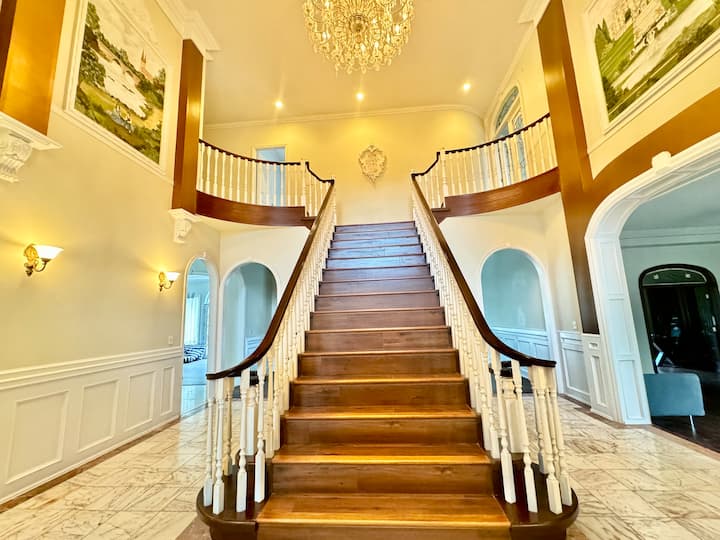 2 Beds Luxury Villa Suite A - Surrey