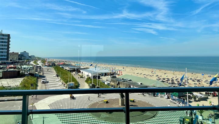 Blue Fish With Beautiful Seaview - Zandvoort