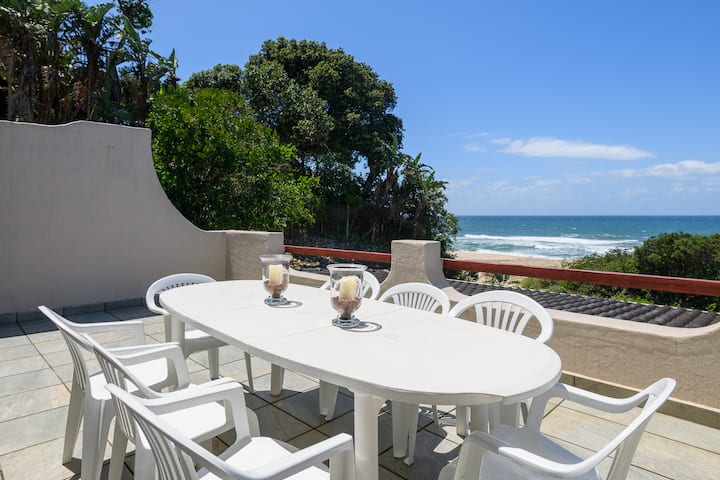 18 Bronze Paradise - Relax By The Ocean . - Port Edward