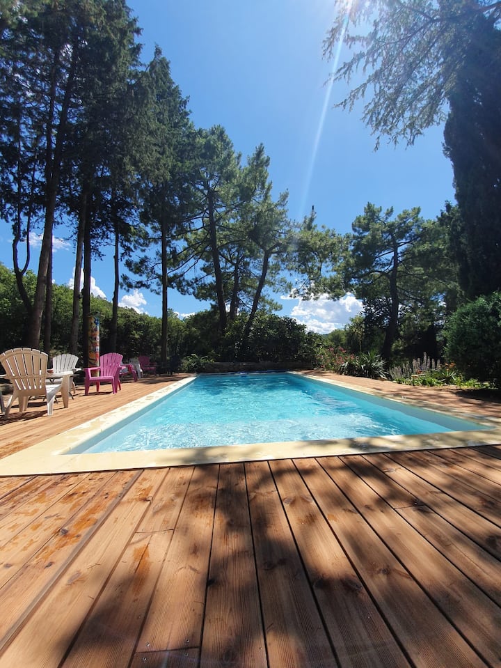 Chambre D'hôtes "Jaune" Dans Un Mas Du Xvii èMe - Bollène
