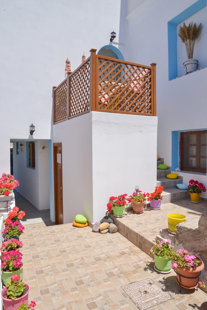 Nikola's House - Milos