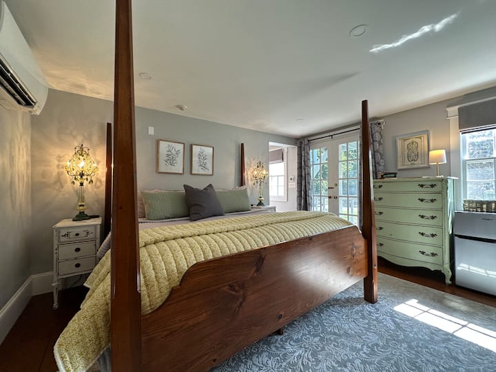 The Inn At Perkins Cove Room #3 - Ogunquit, ME