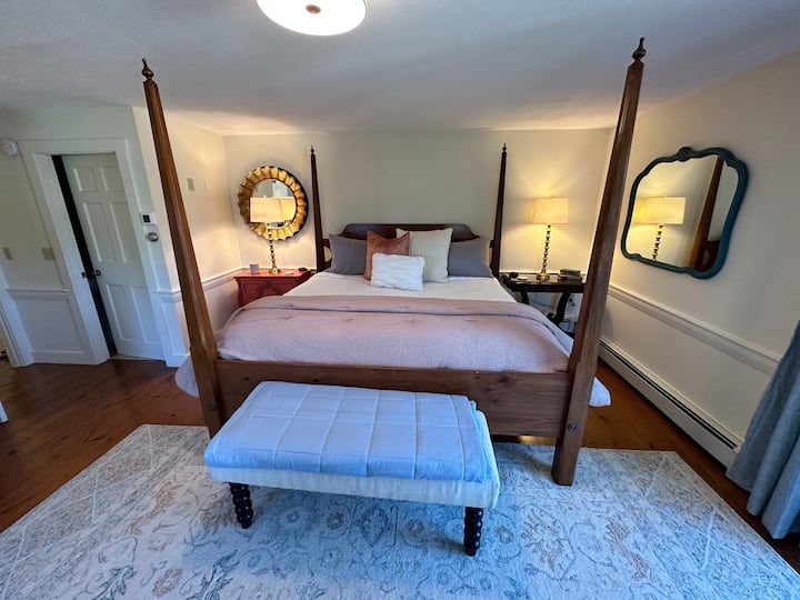The Inn At Perkins Cove Room #5 - York, ME