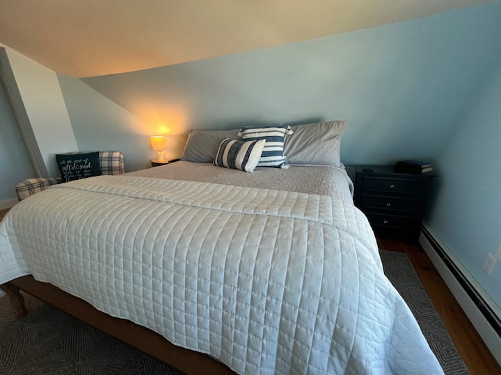 Inn On Shore Road Room #6 - York