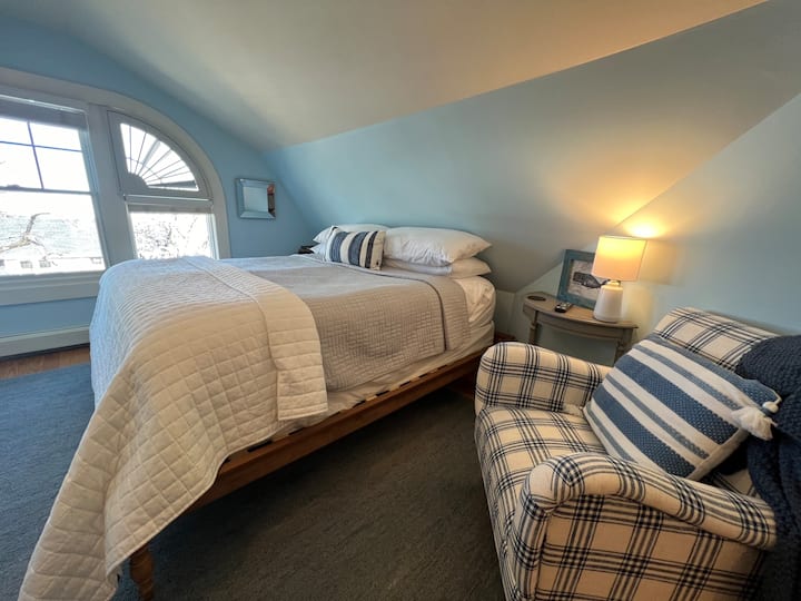 Inn On Shore Road Room #5 - York, ME