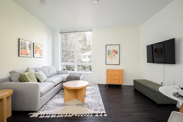 Modern Studio Steps From Ohsu! - Portland, OR