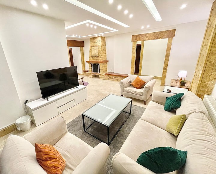 Prestigious Spacious Retreat - Ammán