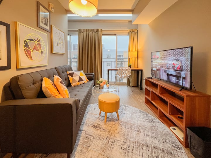 Unique 2br Designer Loft | Paid Parking | Waterloo - St. Jacobs