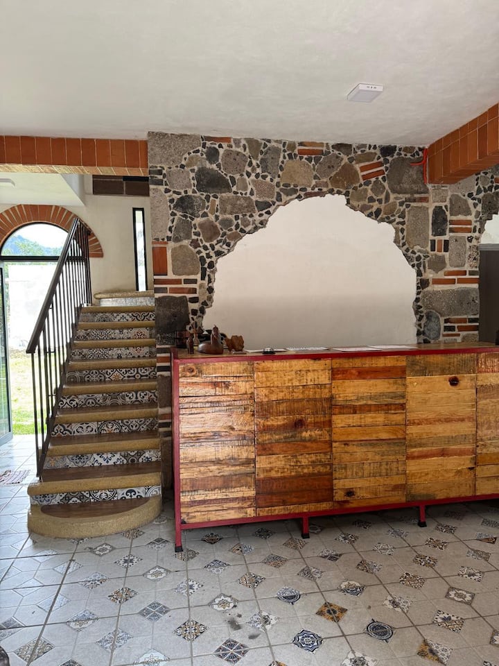 Hostal 38,
Aforo Máximo 30 Personas. - Tepoztlán