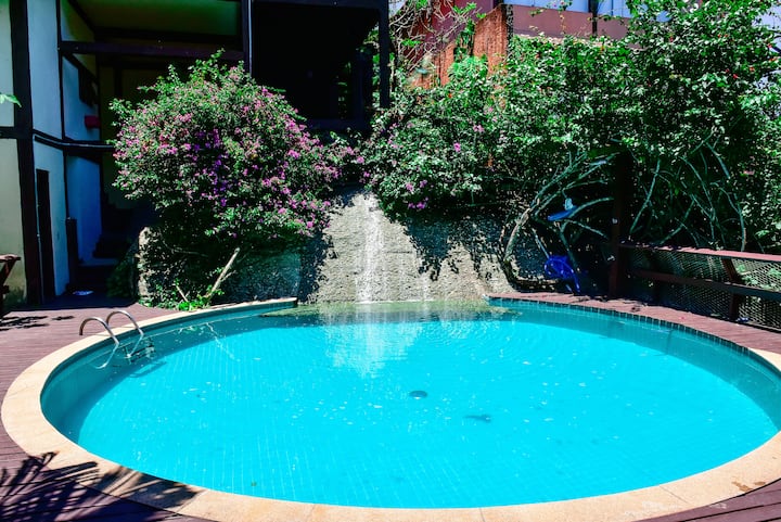 12 Pess 3 Suites 2 Quartos Ar Cond Região Central - Ilhabela