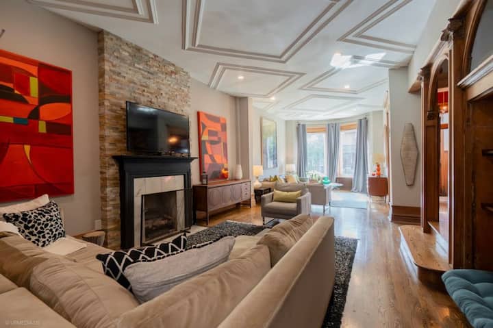 Mini-mansion Bronzeville! - Chicago