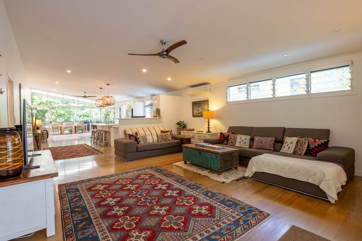 The Treehouse - Noosa Heads