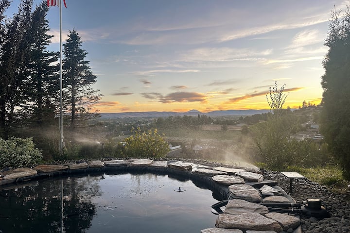 Sweet Home With A Sweet View: Mt Vista! - Yakima, WA