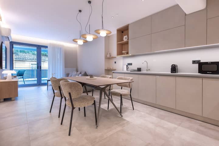 Phaedrus Living : Athens Luxury Residences Golden - Athens