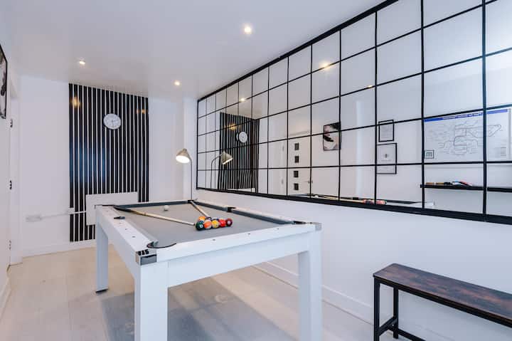 Spacious 4-bed | Games Room | Sleeps 7 | Parking - Manchester
