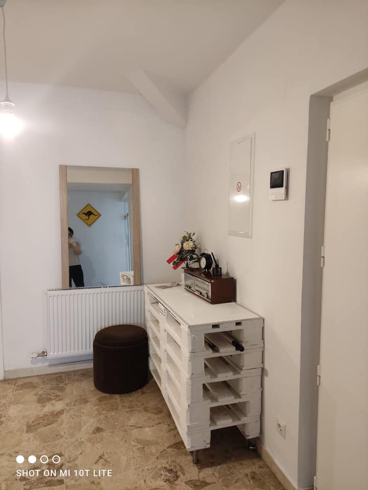 Comfortable Private Room In Huge Central Apartment - Wien
