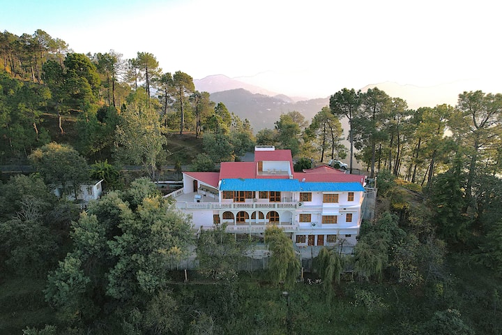 A Luxurious Himalayan Retreat - Mukteshwar