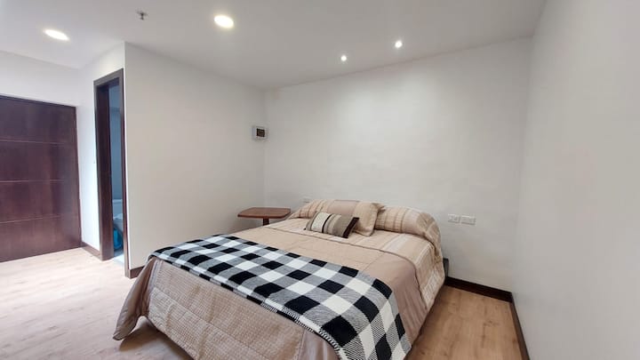Cuenca Center Casa 621 N6 - Cuenca