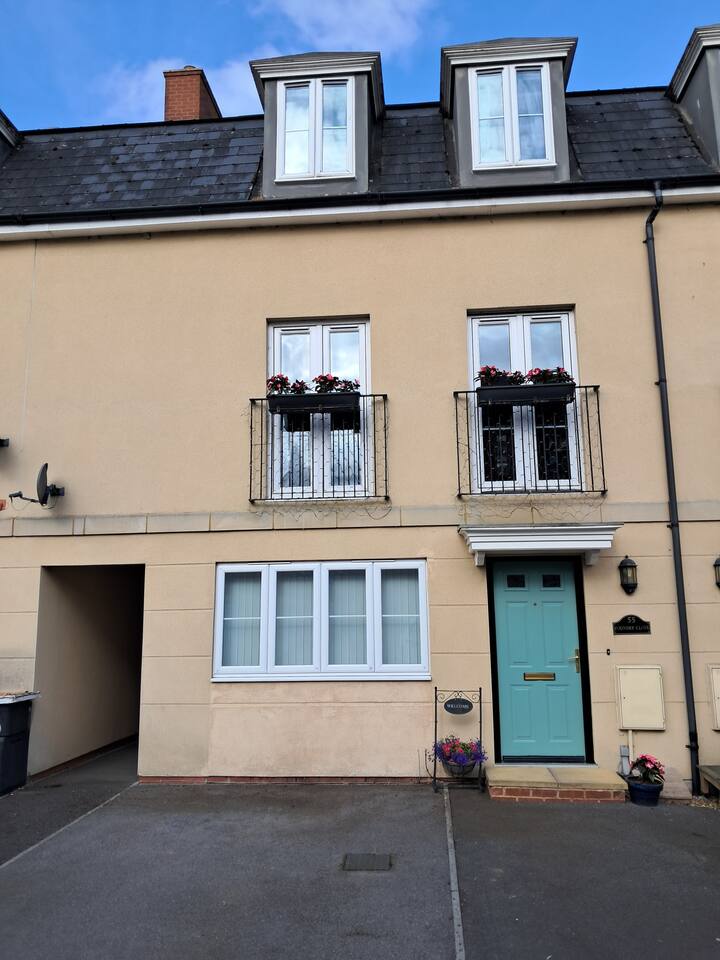 Entire House In Melksham - Chippenham
