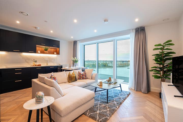 Lux 2 Bed 2 Bath With Riverviews - Woolwich