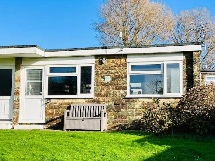 2 Bedroom Chalet Sb172, Sandown Bay, Free Wifi - Sandown