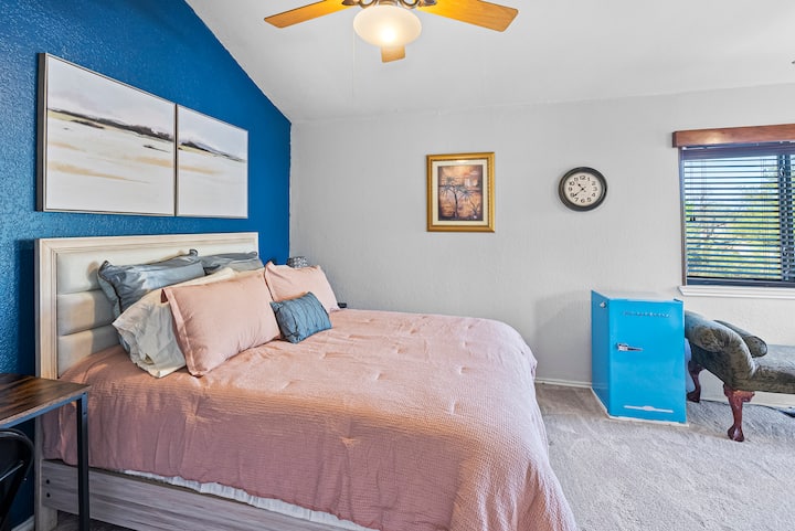 Comfy & Cozy Condominium Space - Dallas
