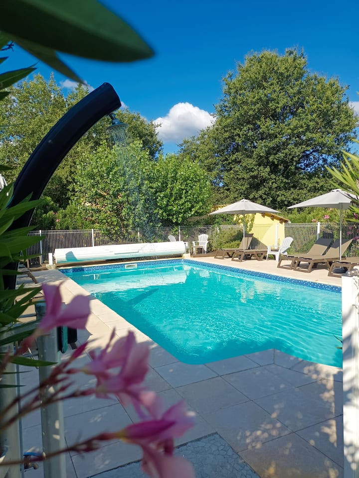 Gîte Groupe Au Bord De L'ardèche - Ardèche