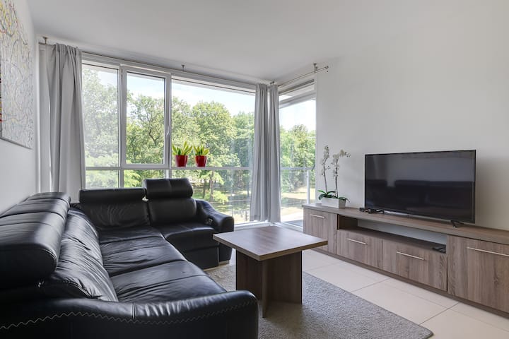 Apartament Z 2 Sypialniami I Małymi łóżKami - Poznań