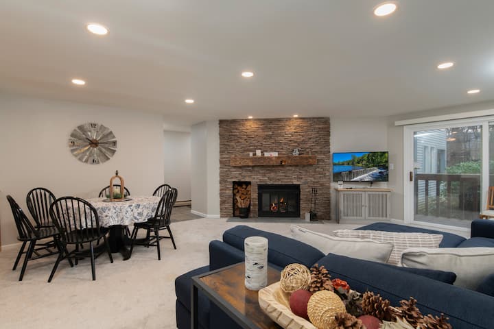 3 Br/2 Bath On Okemo Shuttle - Ludlow, VT