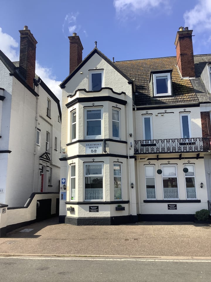 Beaumont House - Guesthouse - Single Room - Great Yarmouth