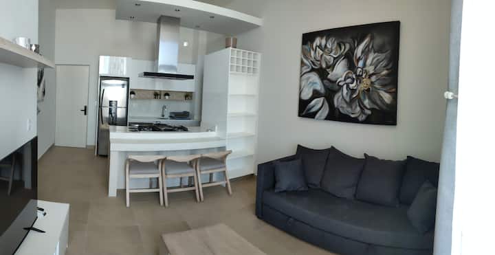 Cómodo Departamento Excelente Ubicación Y Vista - Monterrey