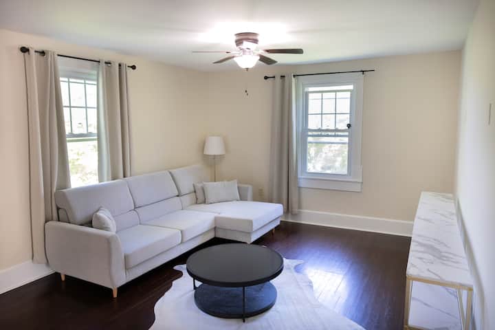 Cozy 4-bedroom Home - Bridgeport, CT
