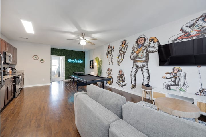 5 Min To Bdwy | 1gbps Wifi, Gym & Gated Parking - Nashville, TN