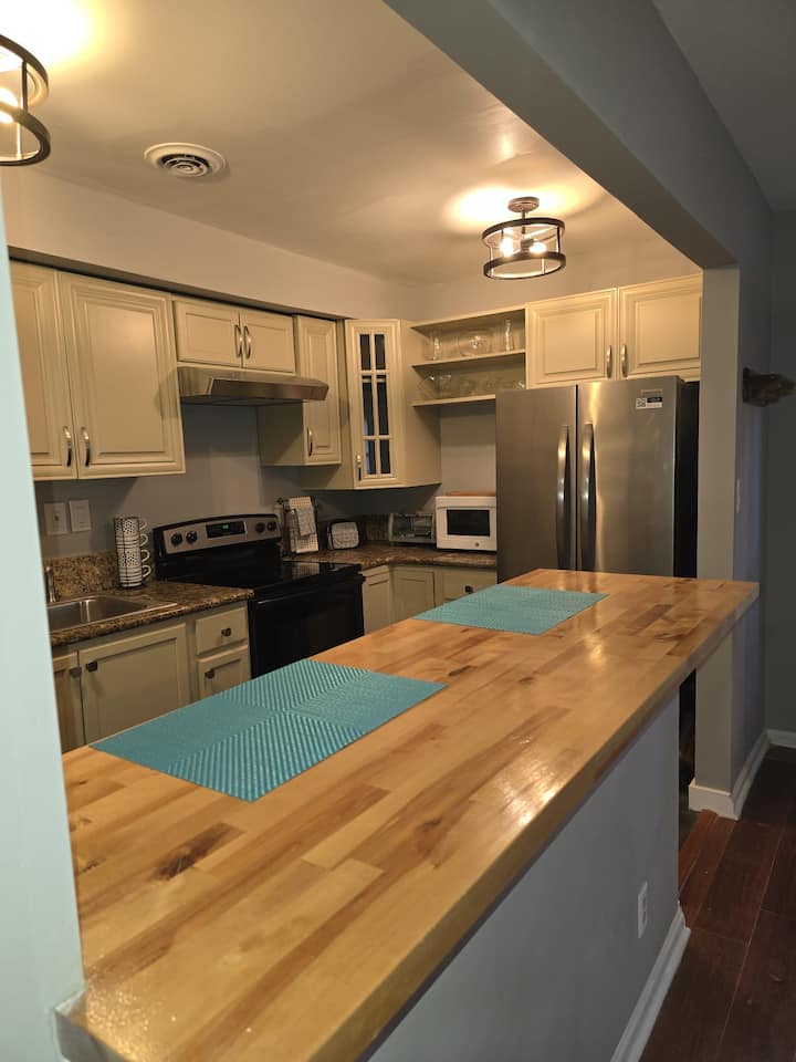 Cozy One Bedroom Apartment - Stone Mountain, GA