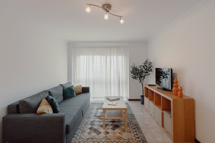 Balcony Bliss W/ Parking Near Porto In V.n. Gaia - Arcozelo