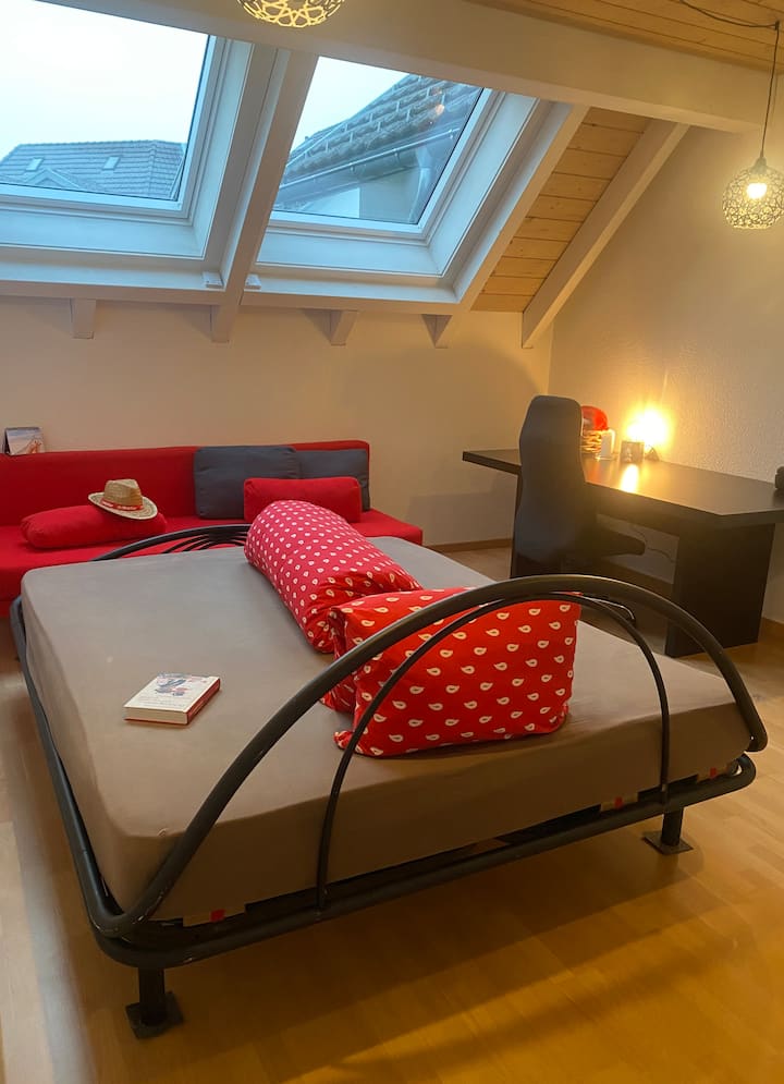 Schönes Zimmer In Ruhiger Gegend - Kanton Glarus